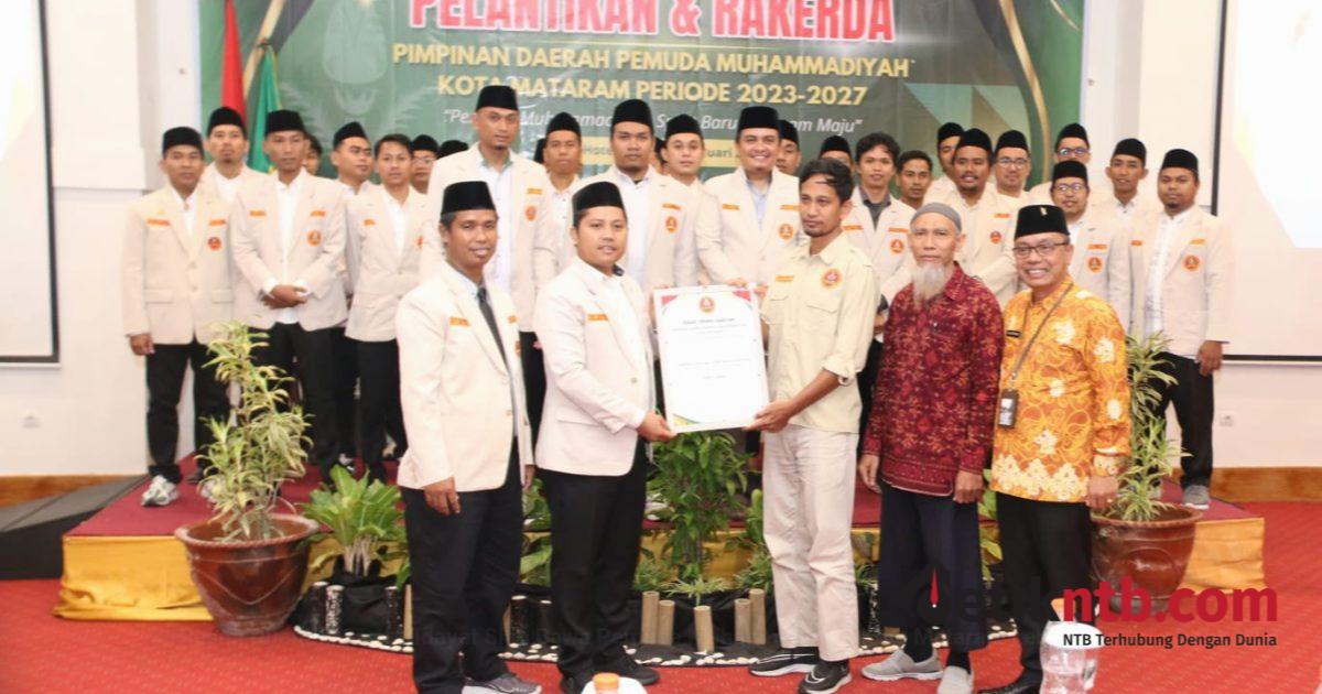 Resmi Dilantik, Sarif Hidayat Siap Bawa Pemuda Muhammadiyah Kota Mataram Lebih Mandiri - Detik NTB